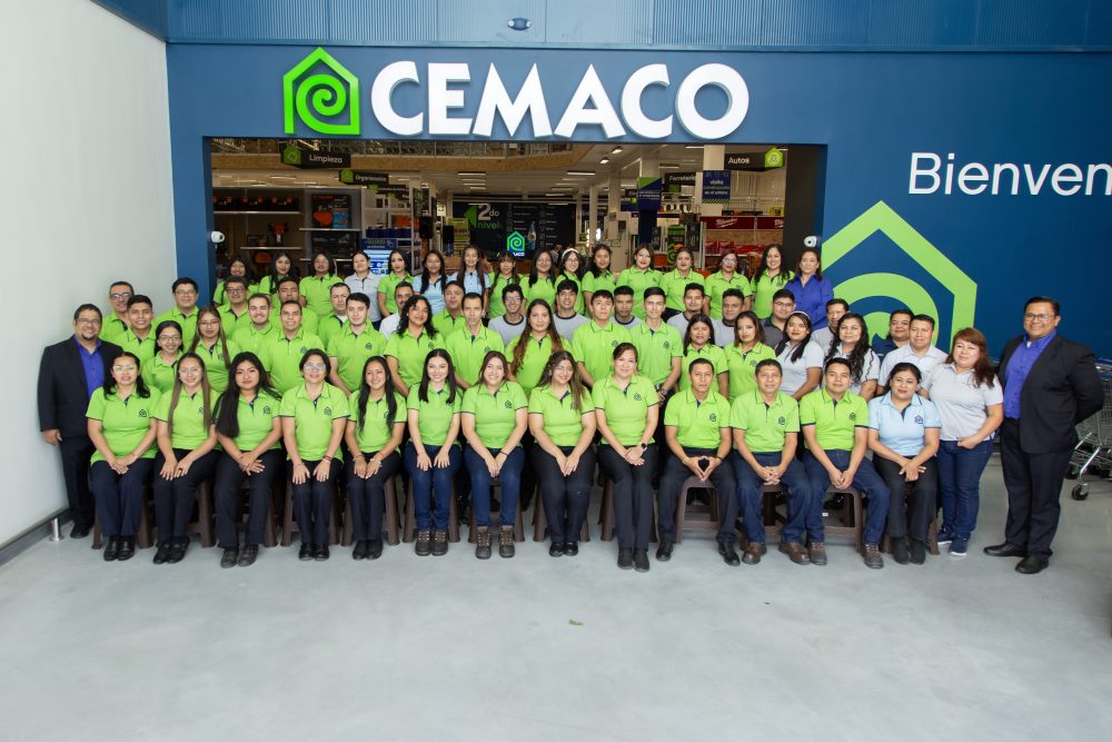 Cemaco abre sus puertas a las familias de Villa Nueva, Guatemala – IBO